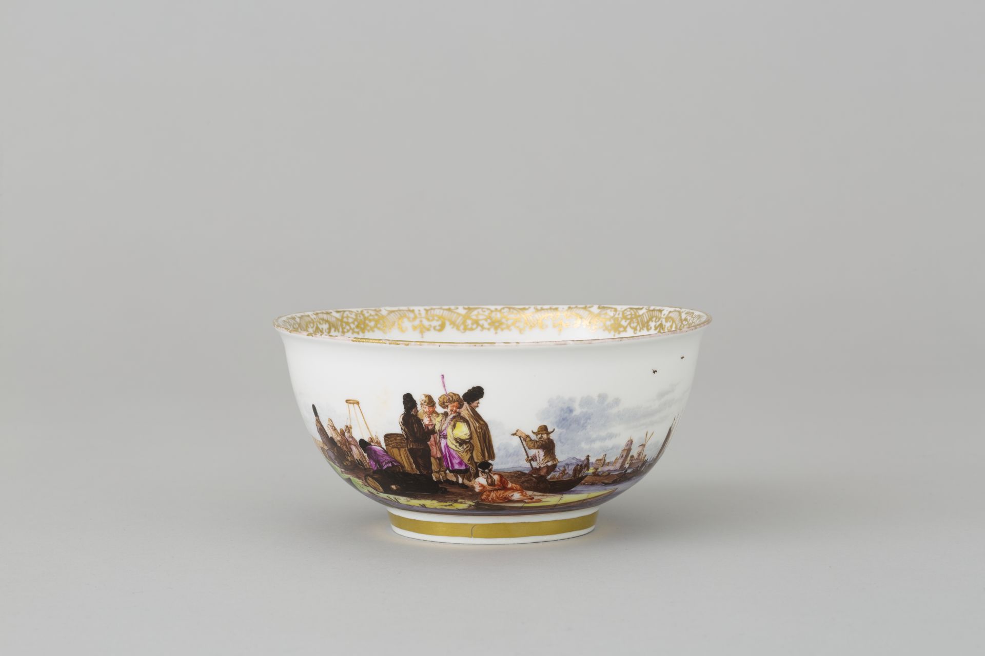 Kumme aus dem Foscari-Service mit Seelandschaft und Familienwappen ...