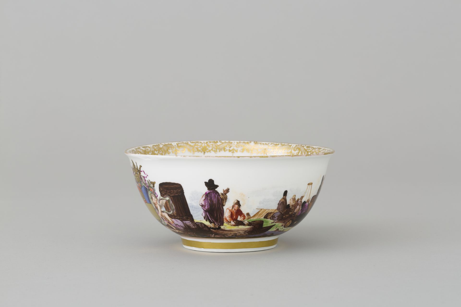 Kumme aus dem Foscari-Service mit Seelandschaft und Familienwappen ...